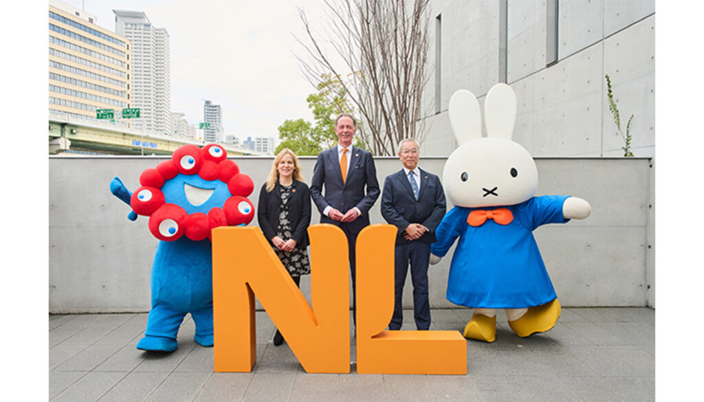 深堀隆介展 水面のゆらぎの中へ | アートに「触れて・考え・繋げる」WEBマガジン BuzzArt